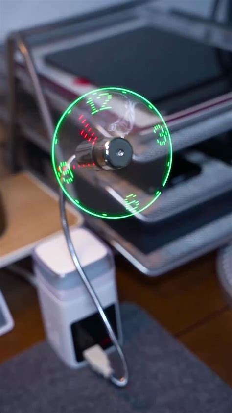Breis New Usb Clock Fan With Real Time Clock And Temperature Display