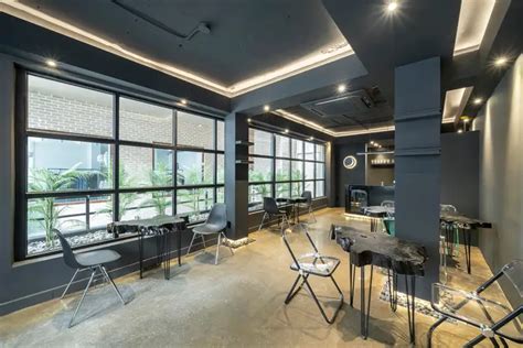 깔끔하고 모던한 디자인 13평 카페 And 펍 인테리어 추천 깔끔하고 모던한 디자인 13평 카페 And 펍 인테리어 추천