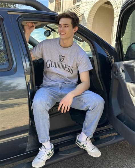 Pin De Camilabbang97 Em Bf Kai Personagens Literários Homens