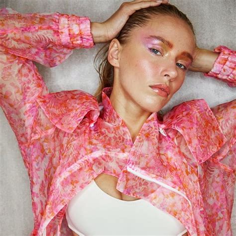 Photo By Fairuze Reis Alex Korolkovas Dar A Savishkina Kavyar