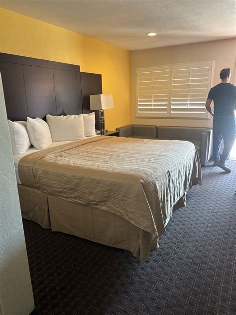 Hollister Inn Updated July 2026 20 Photos And 54 Reviews 152 San