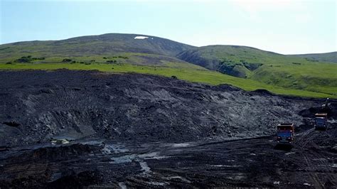 Открытая добыча угля на Чукотке. Фото: «Берингпромуголь» – Indigenous ...