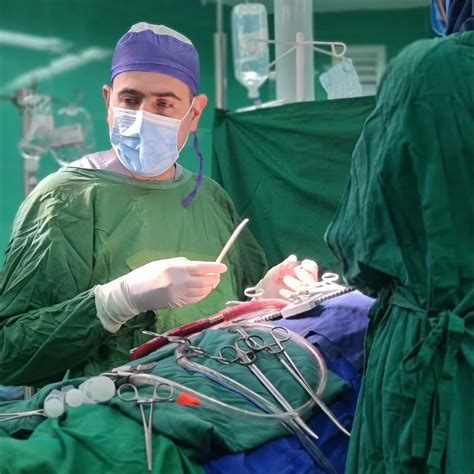 ‎دکتر هادی فوق تخصص جراحی قلب‎ ‎چند شات از اتاق عمل ببینید که