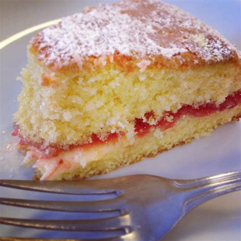Light And Fluffy Sponge Cake Recipe