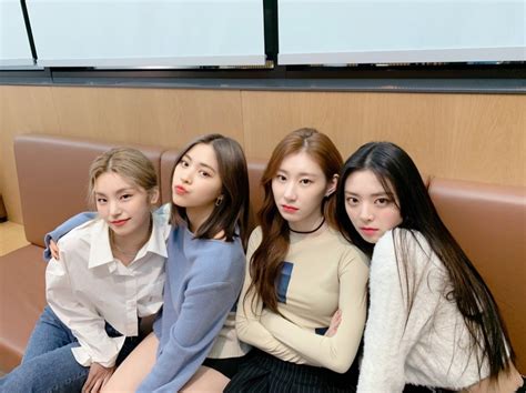 Itzy Twitter更新‥「2021年も一緒に飛ぼう！」 Danmee ダンミ