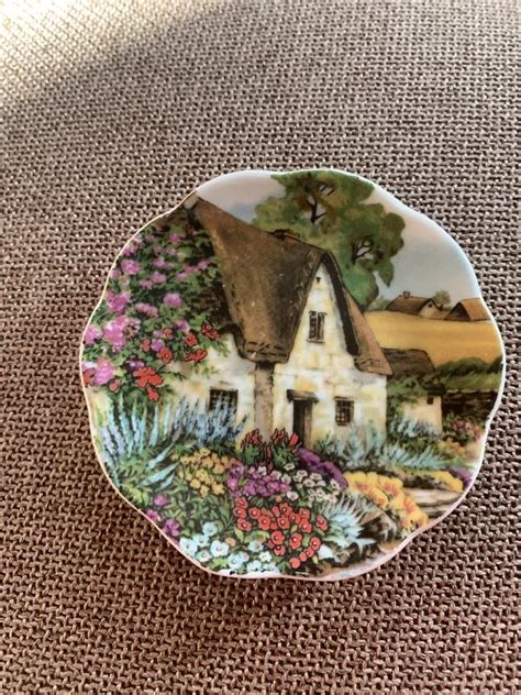 Колекційне фарфорове блюдце — ціна 350 грн у каталозі Тарілки Купити товари для дому та побуту