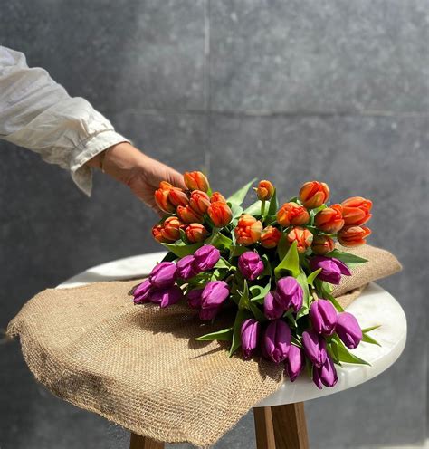 White Roses Bouquet Agnes Bella Box In White And Green Bellafleur Uae