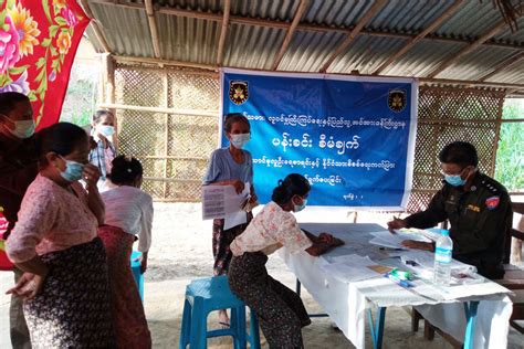 ရေနံချောင်းမြို့နယ်၌ ပန်းခင်းစီမံချက်ဖြင့် အိမ်ထောင်စုလူဦးရေစာရင်နှင့