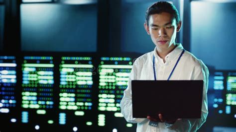 Employee Strolling Through Data Center Stock Footage Video Of Trained Professional 290380496