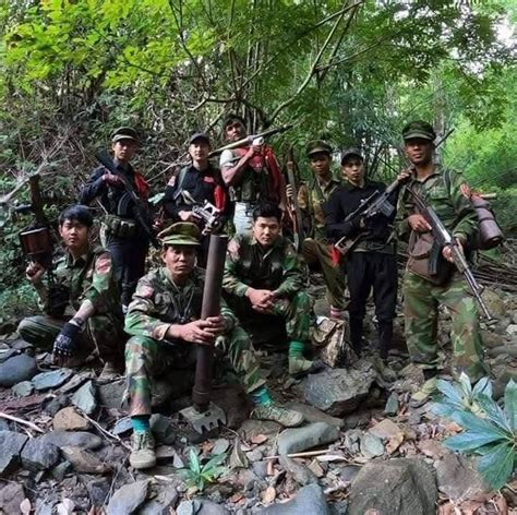 ဗန်းမော်တွင် တိုက်ပွဲ ဆက်လက်ပြင်းထန်နေပြီး စစ်ကောင်စီက လေကြောင်းမှ စစ်ကူပို့ခွင့်ရနေ