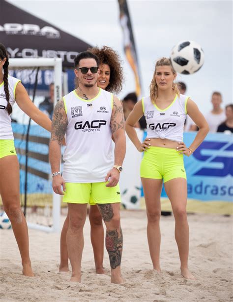 Eugenie Bouchard At Sports Illustrateds Celebrity Beach Soccer Match In Miami 11 17 2018