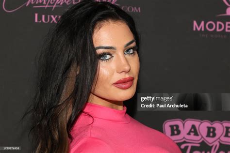 Kylee Mcgaha Attends The Babes In Toyland Pink Party For Breast News
