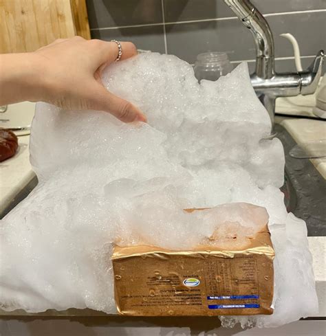 냉동실 성에 제거 하는법 성에제거 방법 분무기 뜨거운물 꿀팁 네이버 블로그