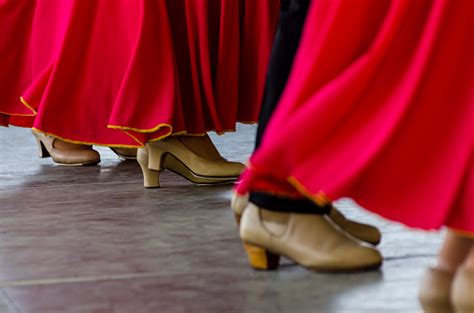 전통 스페인어 플 라 멩 코 댄스 신발 가죽 하이 힐을 전형적인 신발의 근접 촬영 갈음질에 대한 스톡 사진 및 기타 이미지 갈음질 감정 개념 Istock