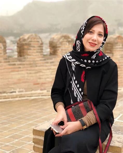 رونمایی خوش صدا ترین دختر ایرانی از استایل جدیدش زیبایی باران نیکراه زبانزد است بیوگرافی و