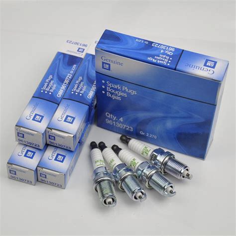 Комплект свечей зажигания GM Genuine Parts свечи шевроле-деу - купить ...