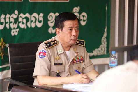 លោកឧត្តមសេនីយ៍ត្រី ហៀង ស៊ីថា បន្តអញ្ជេីញចុះពង្រឹង និងជំរុញការអនុវត្តគោលនយោបាយ ភូមិ ឃុំ