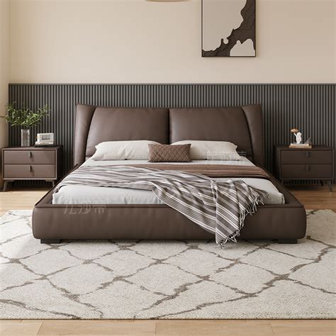 法莎蒂真皮双人床意式现代极简卧室进口牛皮大靠包婚1 8米皮艺床 虎窝淘