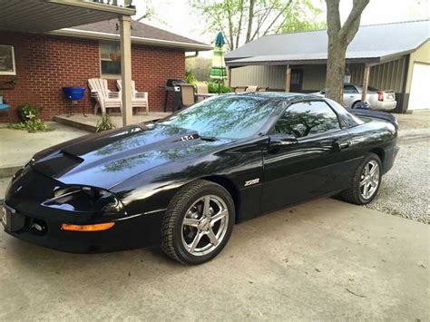 4th gen 1995 Chevrolet Camaro Z28 LT1 automatic For Sale - CamaroCarPlace
