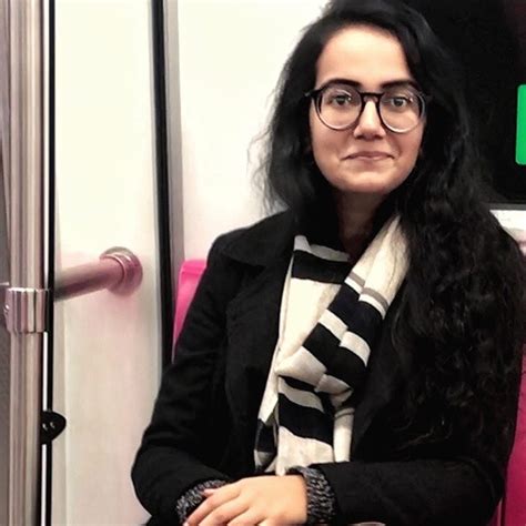 Humera Fatima Medium