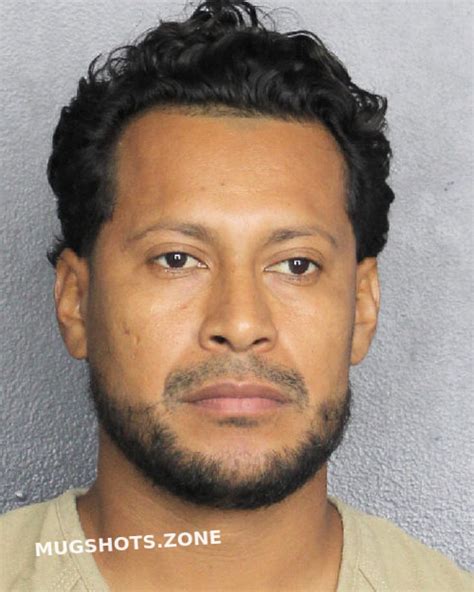 Martinez Ramos Darwin 10212025 Broward County Mugshots Zone