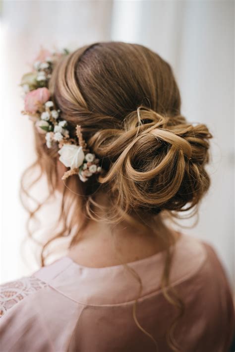 Locker Hochgesteckte Braut Frisur Soft Bridal Updo Photo Goldlicht Fotografiede