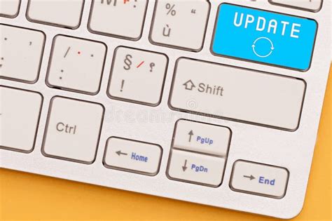 Internet Update Button On Computer Keyboard Stock Image Image Of Program Concept 308038493