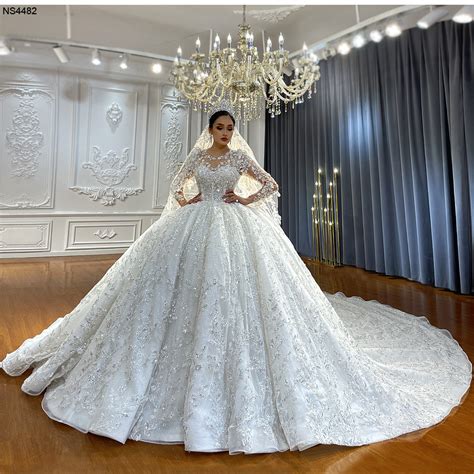 Luxurious Wedding Dresses 60 Photos