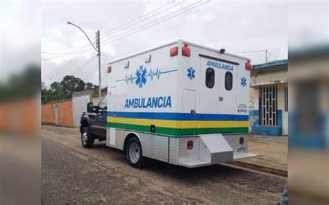 Entregaron nueva ambulancia en la parroquia Santa Rosa - El Tiempo