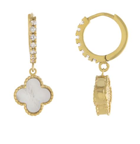 Mop Clover Drop Huggie