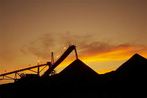 Glencore Scraps 1 3 Billion Australian Coal Project Mining Com