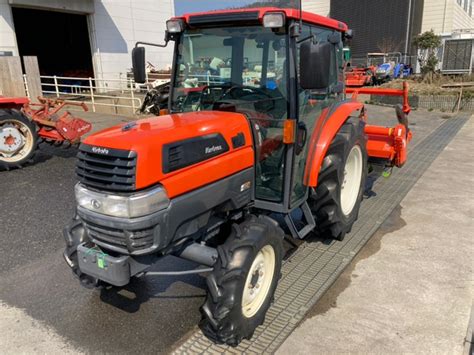 Tractors KUBOTA KL33 - FARM MART