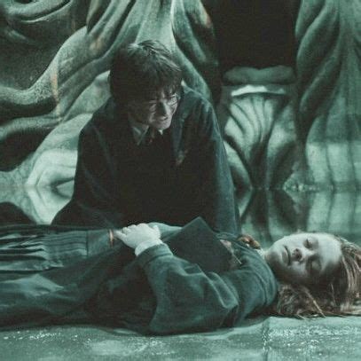 Harry Ginny Harry Potter Aesthetic Harry Potter Film Harry Potter Ginny