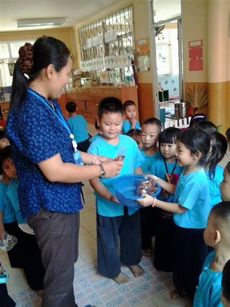 กล้วยแขก ของน้องอนุ โรงเรียน อบจ บ้านจองคำ จ แม่ฮ่องสอน