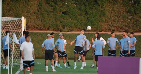 훈련 돌입한 우루과이 축구대표팀