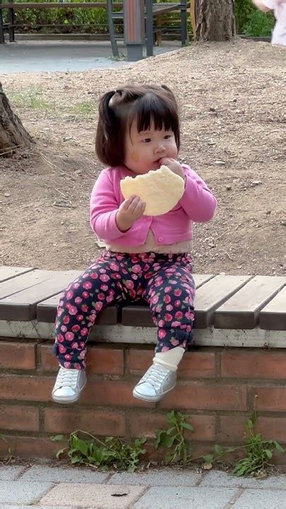 두살아기 아기먹방 Youtube