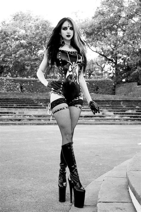 Hmm She Bites I Just Know It ~ Pic