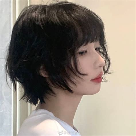 27 Adorable Looks For Short Hair Hime Cut Its So Fetch In 2024