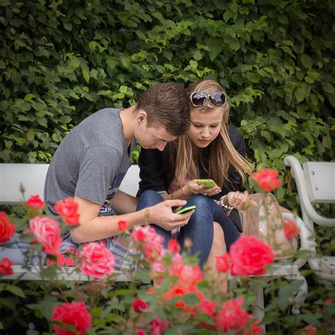 Is Sex Texting Good For Your Relationship