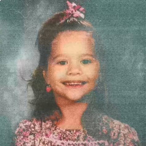 Kenzie Kenzie Threads Say More