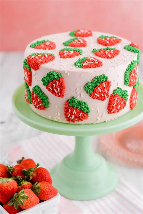 strawberry patch layer cake the cake chica