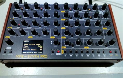 MFB Pro Synth De Segunda Mano Por 1950 En Valencia Hispasonic