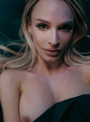 Emma Hix Wicked Babesource Com