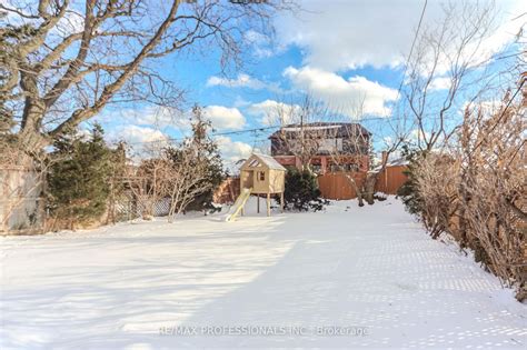 79 Edgecroft Rd Toronto 2 Beds2 Bath Strata