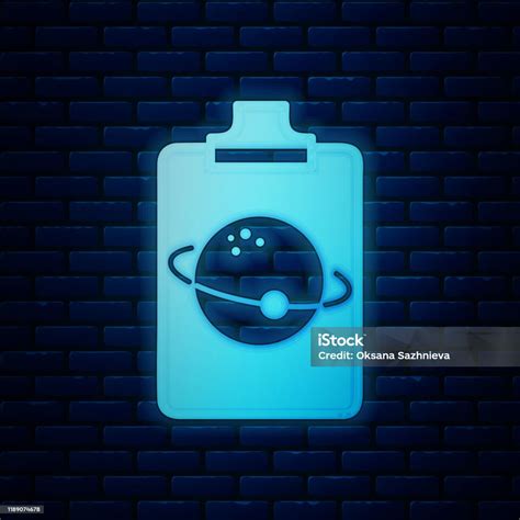 벽돌 벽 배경에 고립 빛나는 네온 행성 아이콘입니다 벡터 일러스트레이션 0명에 대한 스톡 벡터 아트 및 기타 이미지 0명