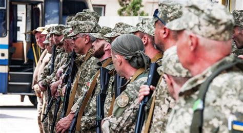 Правила мобілізації змінюються хто може отримати бронь онлайн Читайте на Ukr Net