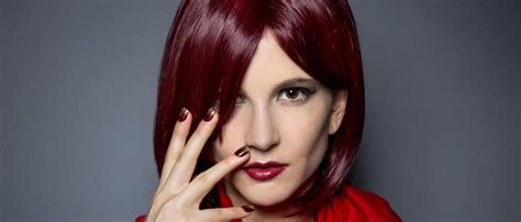 5 Gorgeous Types Of Burgundy Hair Dye That Stuns