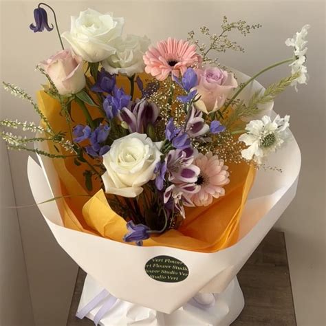 Vertflower 부산 사직동 꽃집 베르 플라워 스튜디오ㅣ벨클레마티스 보라핑크꽃다발 프로포즈다발 부산프로포즈대관 화사한꽃다발 여름꽃다발 네이버 블로그