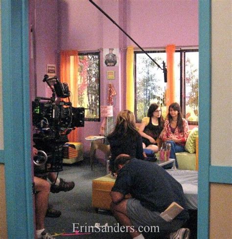 Zoey 101 Dorm Room Zoey 101 Zoey Clubbing Aesthetic