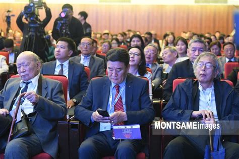 Олон улсын монголч эрдэмтний Xii их хурал Монголд